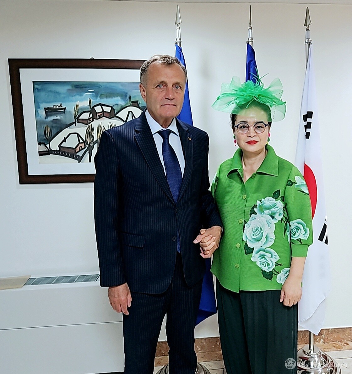 Director of the World Peace Culture Center, Lee Joowon, Visits the ...