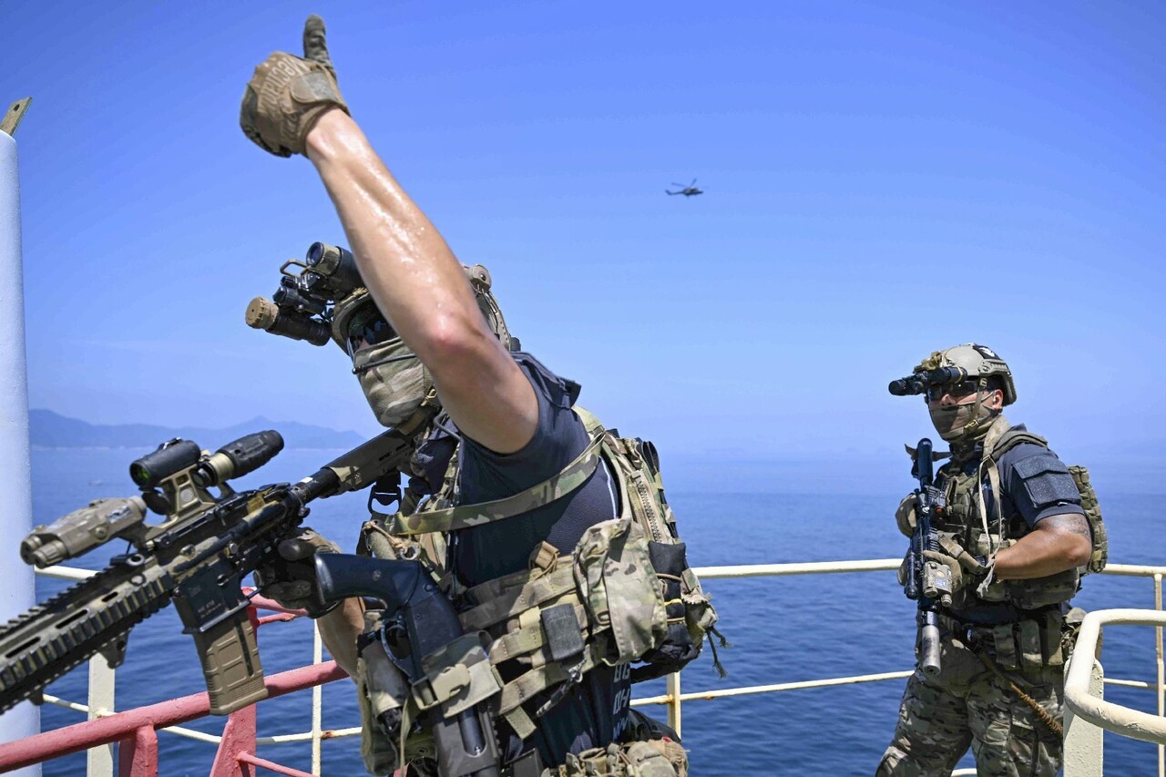 Cheonghae Unit Conducts Joint Anti-Piracy Drill with Government and ...