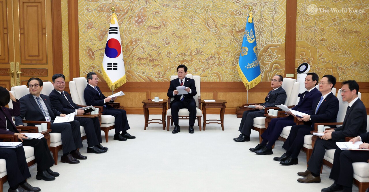 Cheong Wa Dae Restored as Presidential Office After 1,330 Days ...